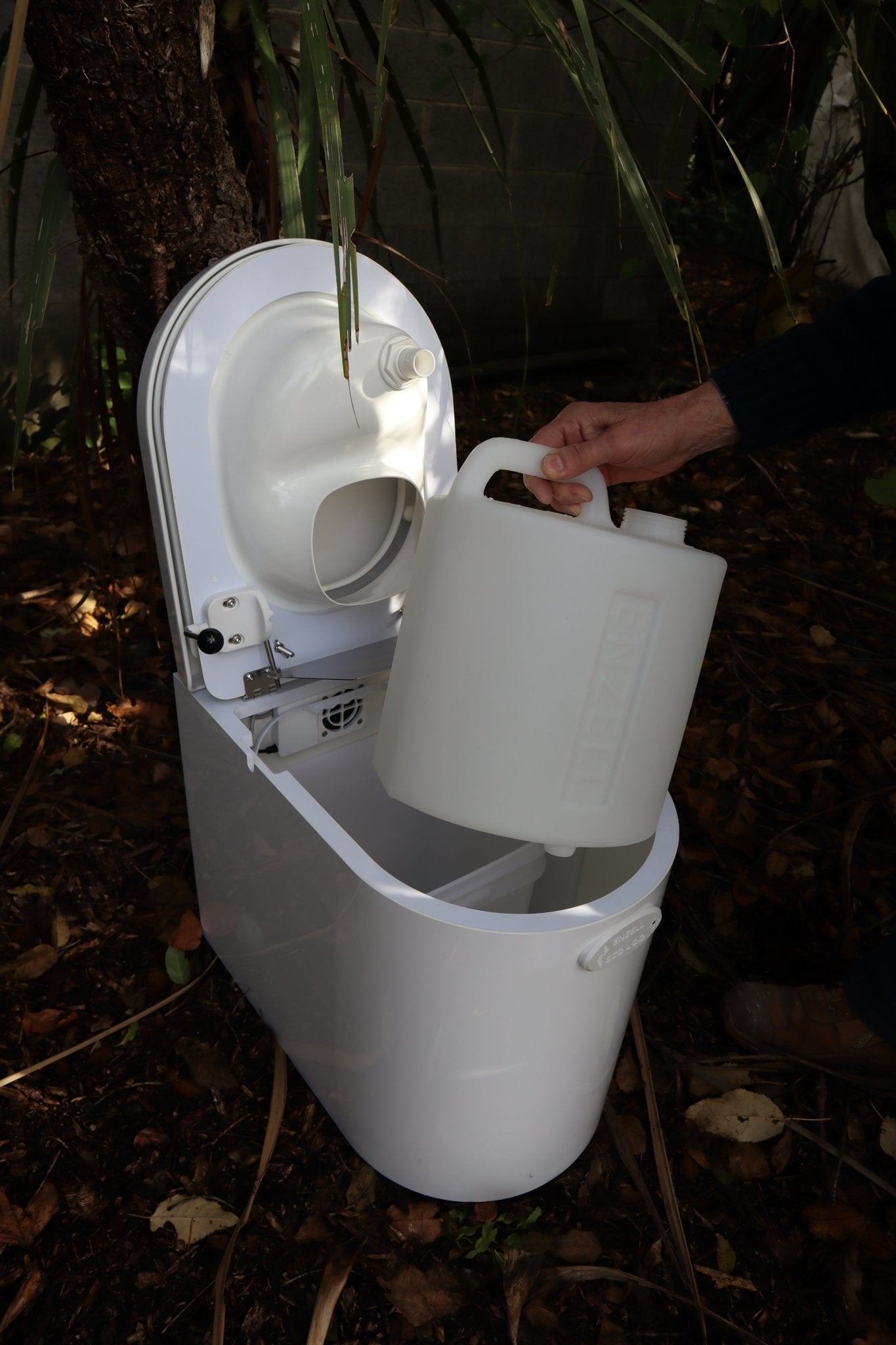 Enzell Compostable Toilets – Enzell Eco-Loos
